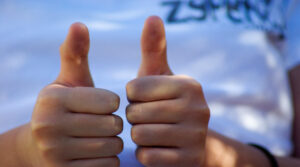 Good job in Spanish. 30+ ways to praise someone - Learn languages with ...
